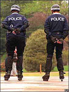 roller skating policemen - ESL Games
